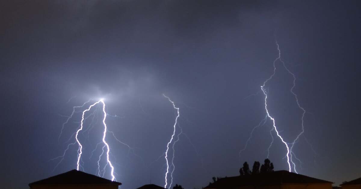 ISU Bihor a emis un mesaj RO-ALERT de furtuni imediate pentru Oradea ...