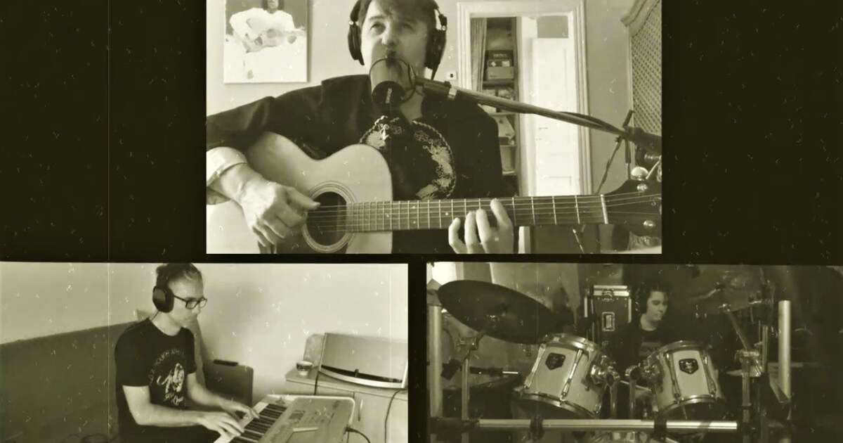 Andy Roll lucrează la albumul „Wall of sound” - BIHON