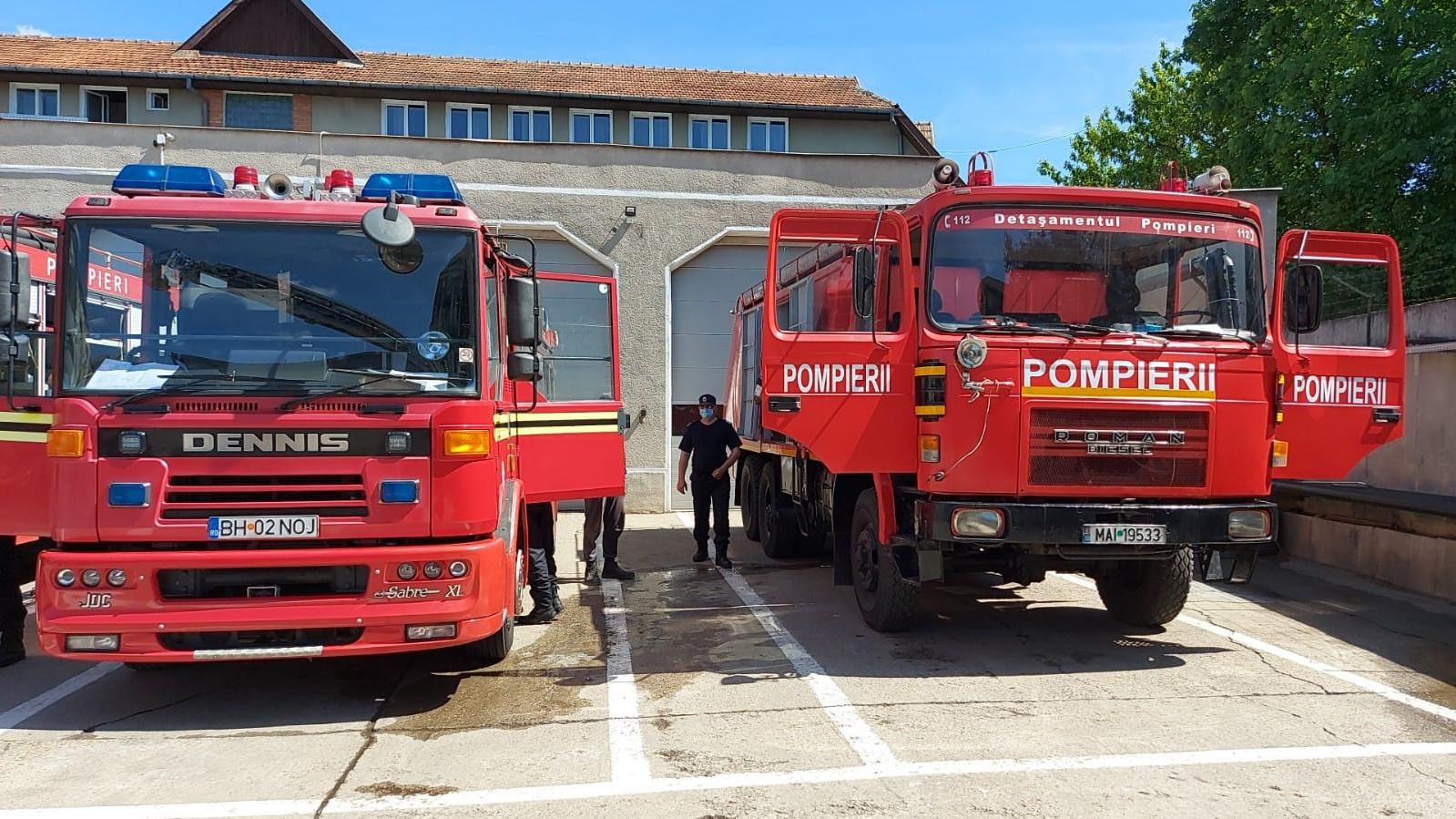 Pompierii de la Detașamentul 2 Oradea și-au deschis porțile - BIHON