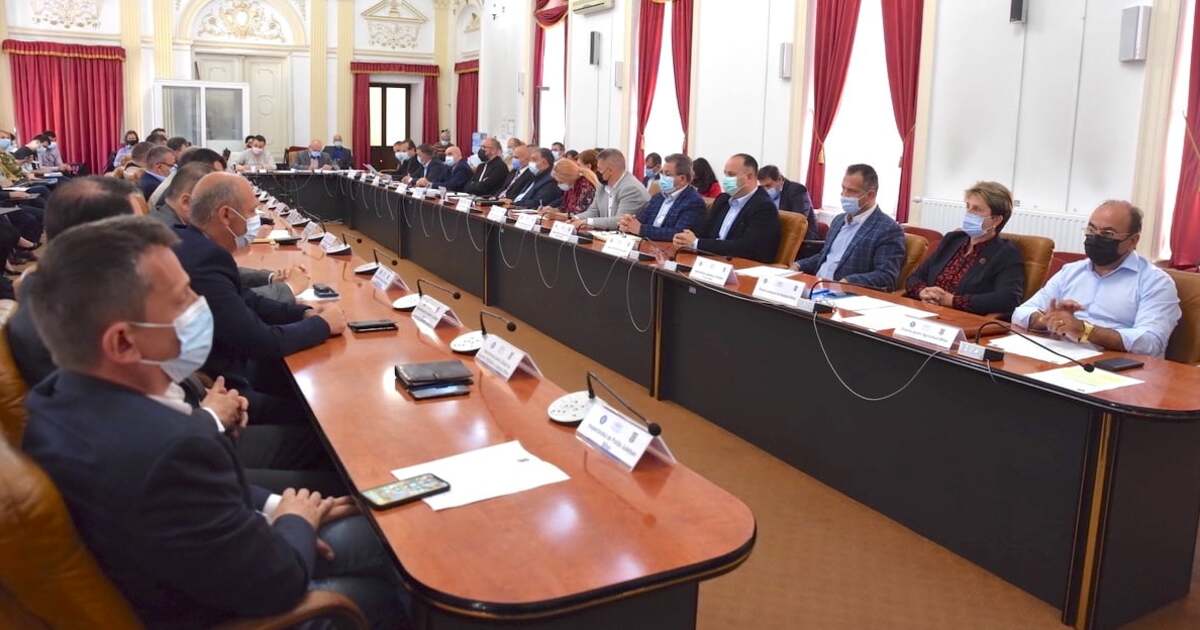 Secretari generali din județ, în comisia de disciplină - BIHON