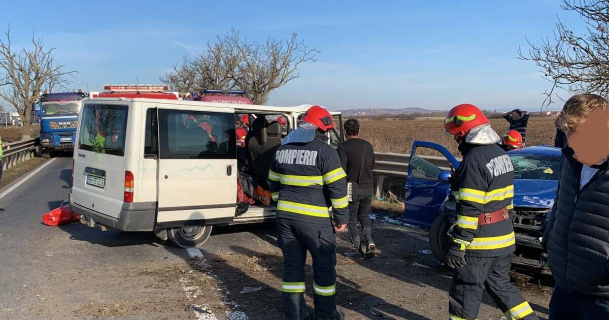 Accident grav între Oradea și Nojorid: Trafic blocat, cinci persoane ...