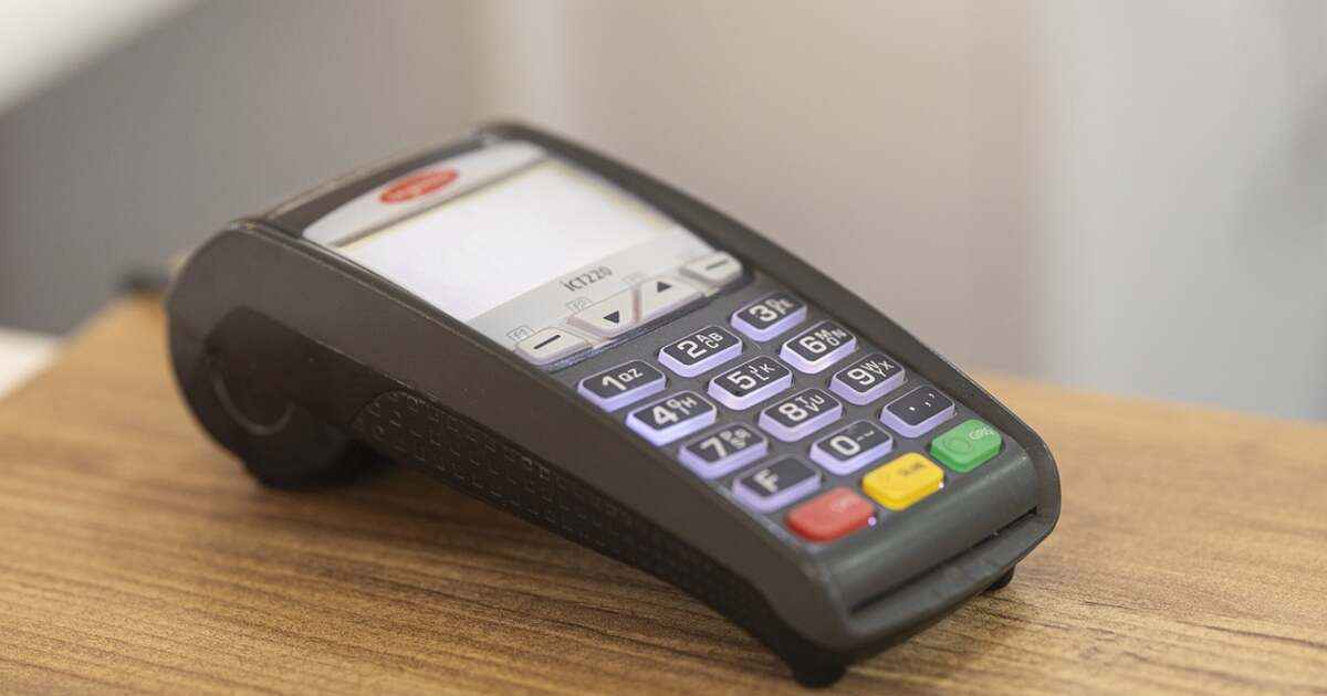 În sfârșit! La Fisc se poate plăti cu cardul bancar - BIHON