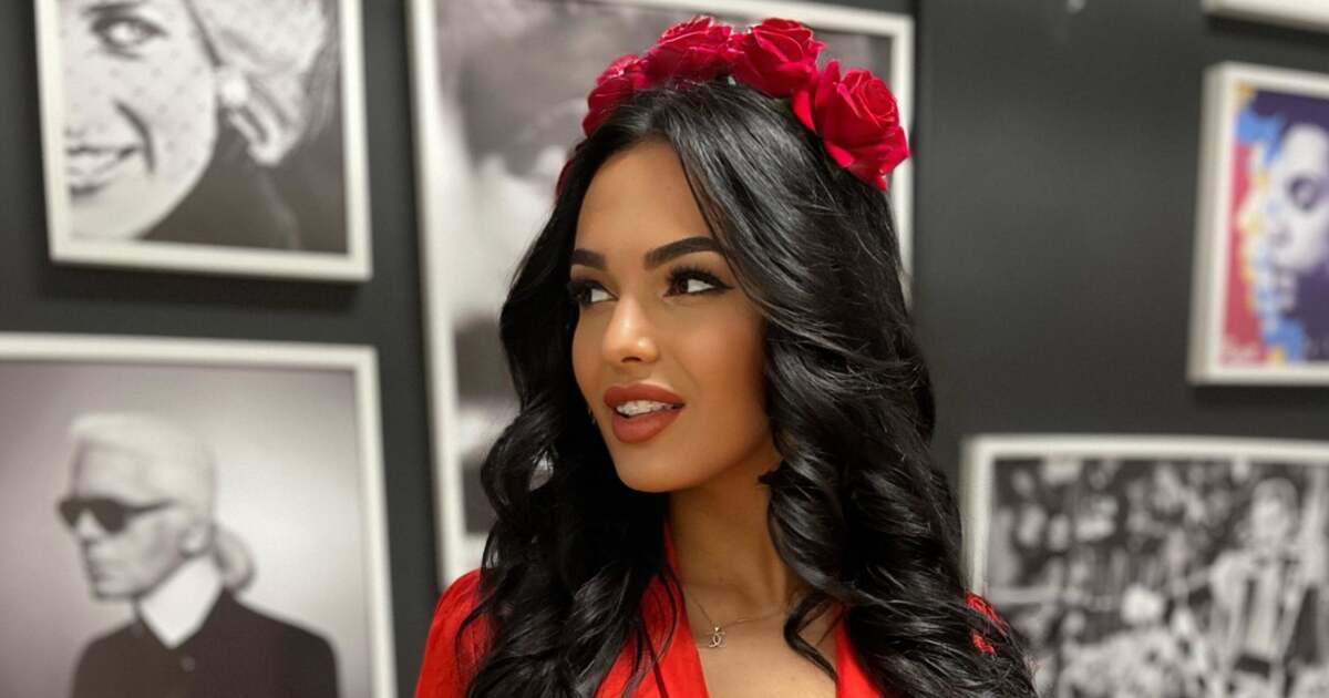 INTERVIU: Orădeanca Călina Mitra, finalistă la Romanian InfoFashion ...