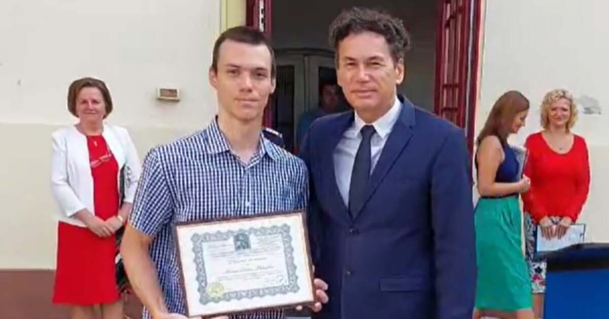 Andrei Petrache, diploma de onoare din partea Primăriei Salonta ...