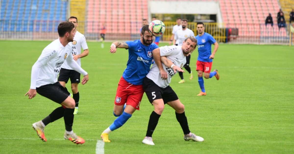 FC Bihor Oradea s-a impus în derby! O legendă a fotbalului românesc le ...