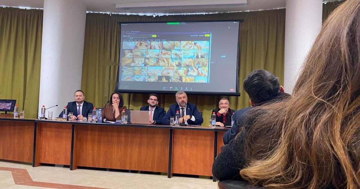 Poze porno la un eveniment susținut de Ministerul Digitalizării privind ...