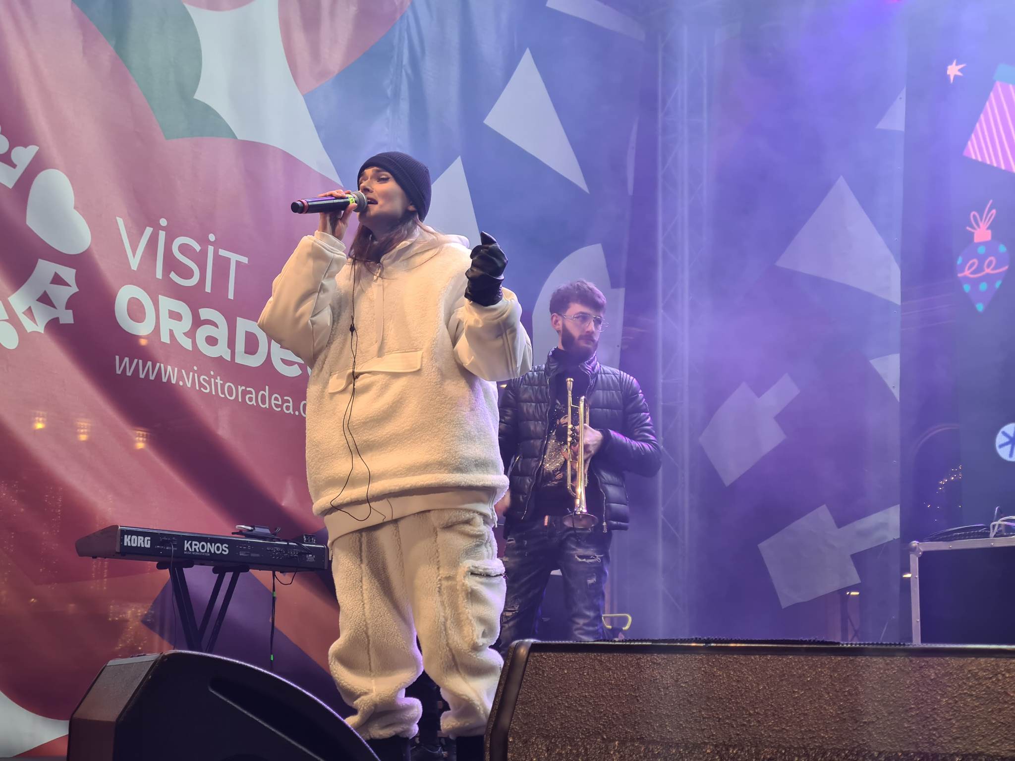 FOTO: Concert Theo Rose în cadrul Orașul Faptelor Bune, 19.22.2022 - BIHON