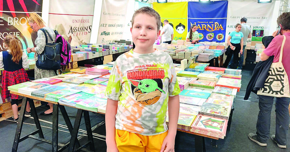 Andrei Popovici, elevul de clasa a șasea, își provoacă colegii din nou ...