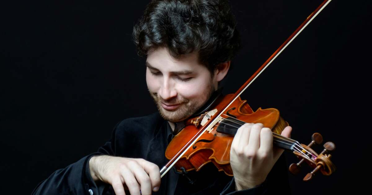 Căştigător al Festivalului George Enescu, violonistul Valentin Șerban ...