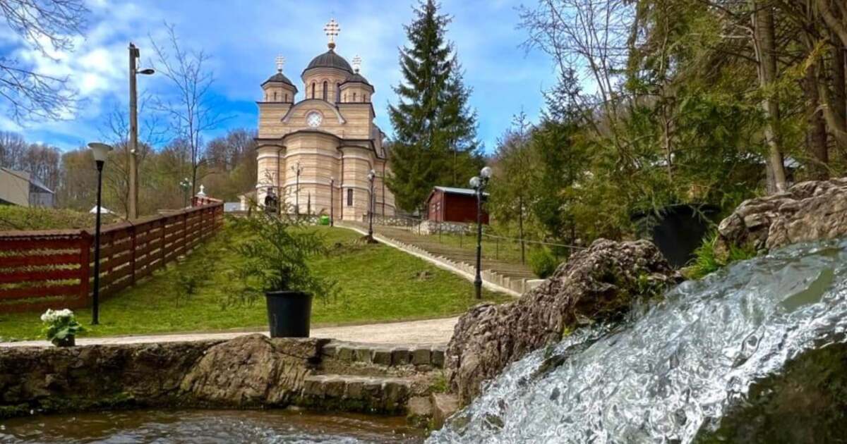 HRAM LA MĂNĂSTIREA IZBUC ȘI SFINȚIRE DE BISERICĂ - BIHON