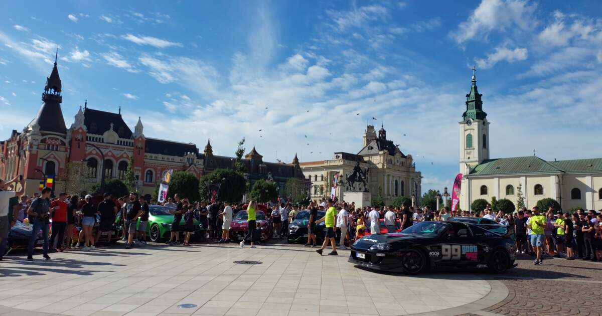 Mașinile din Goat Rally Tour au ajuns în Piața Unirii. Sute de orădeni ...