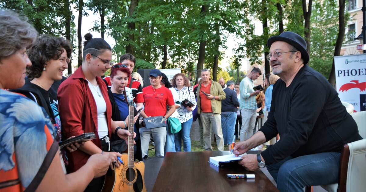 Arc peste timp cu Mircea Baniciu, la Oradea. Orădenii au cântat la ...