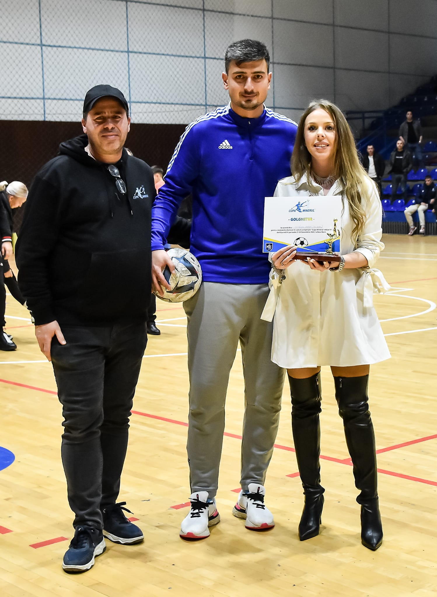 Campionii mondiali au jucat la „Cupa Minerul”! Un bihorean a fost ...