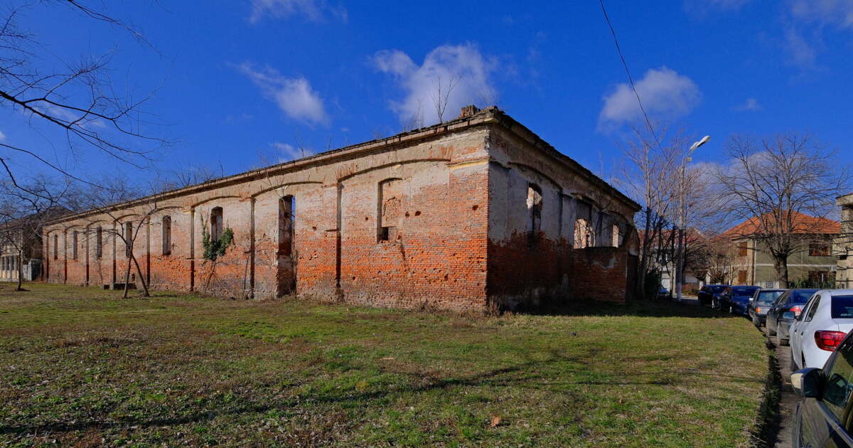 Soluție parțială și incertă pentru Cazarma Husarilor din Oradea. În ...