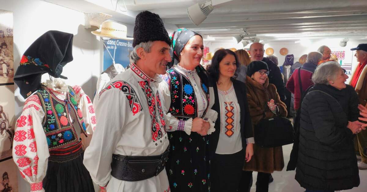 Portul popular din Ţara Crişurilor, sărbătorit la Veneţia - BIHON