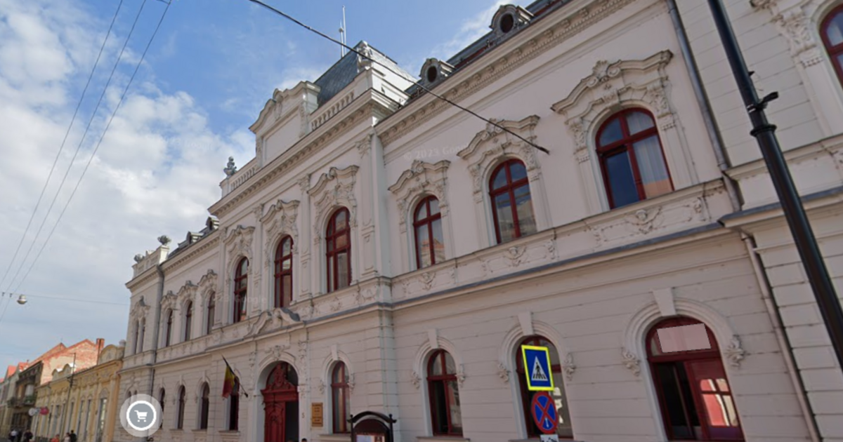 Clădirea Filarmonicii Oradea, retrocedată. Bolojan: decizia ar putea fi ...