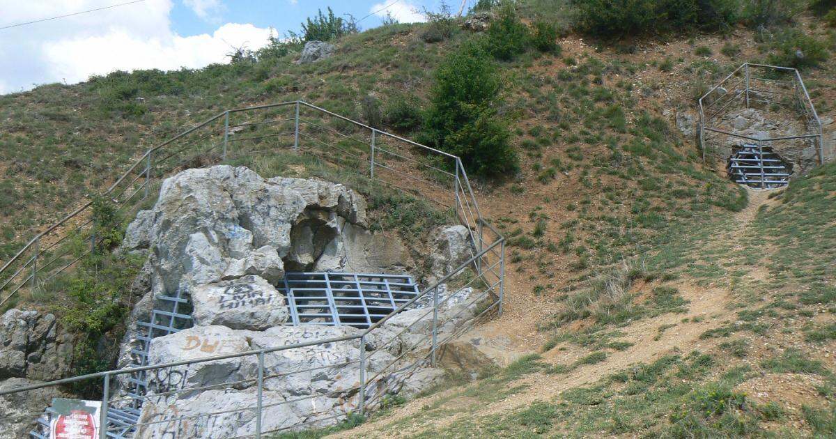 Incident grav la craterul din Betfia. Un bărbat a murit după ce ar fi ...
