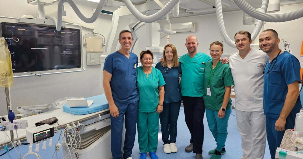 Premieră medicală în Bihor: primul defibrilator cardiac subcutanat ...