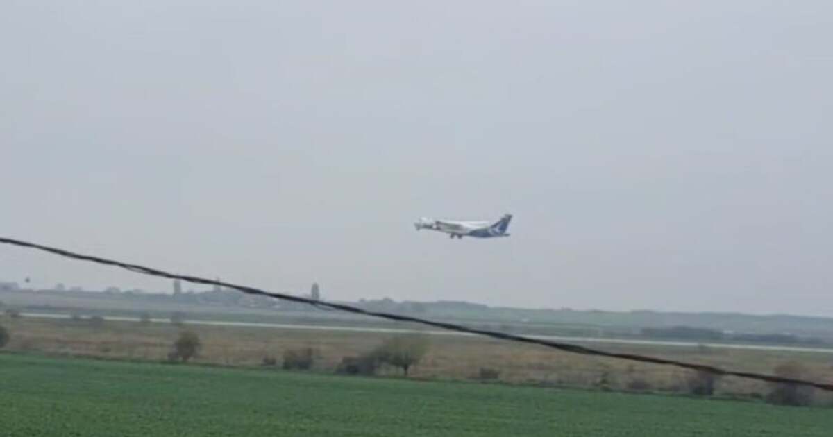 Aeronava TAROM avariată în urma unei furtuni din această vară a decolat ...