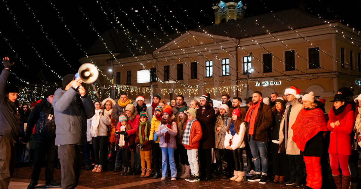 Prima zi de filmări la Ramon 2, în Piaţa Unirii din Oradea. Foto ...