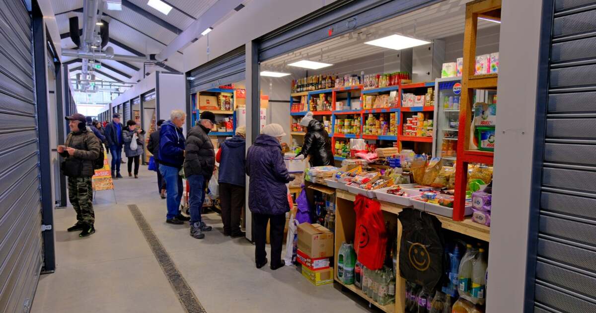 Piața Cetate Oradea intră din nou în lucrări: Comercianții s-au relocat ...