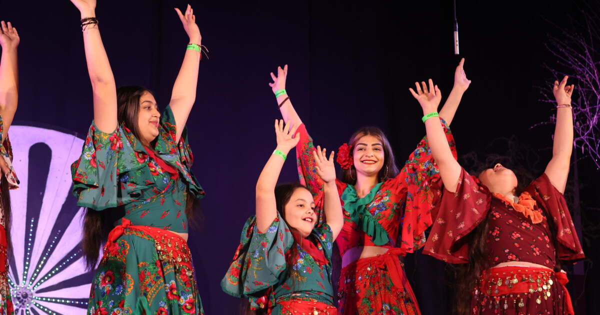 Peste 300 de elevi au participat la a V-a ediție a concursului artistic ...