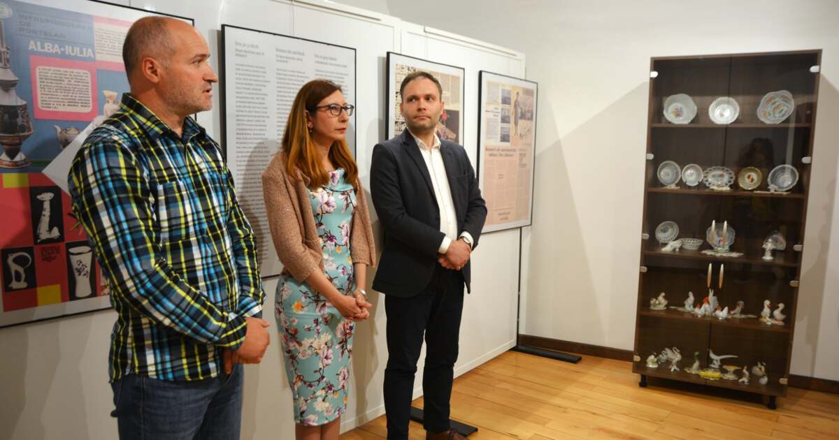 „Între șic și kitsch. Despre decorarea casei în comunism”, o expoziţie ...