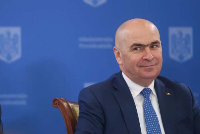 Primele măsuri din guvernul Bolojan: reducere cu 20% a numărului de ...