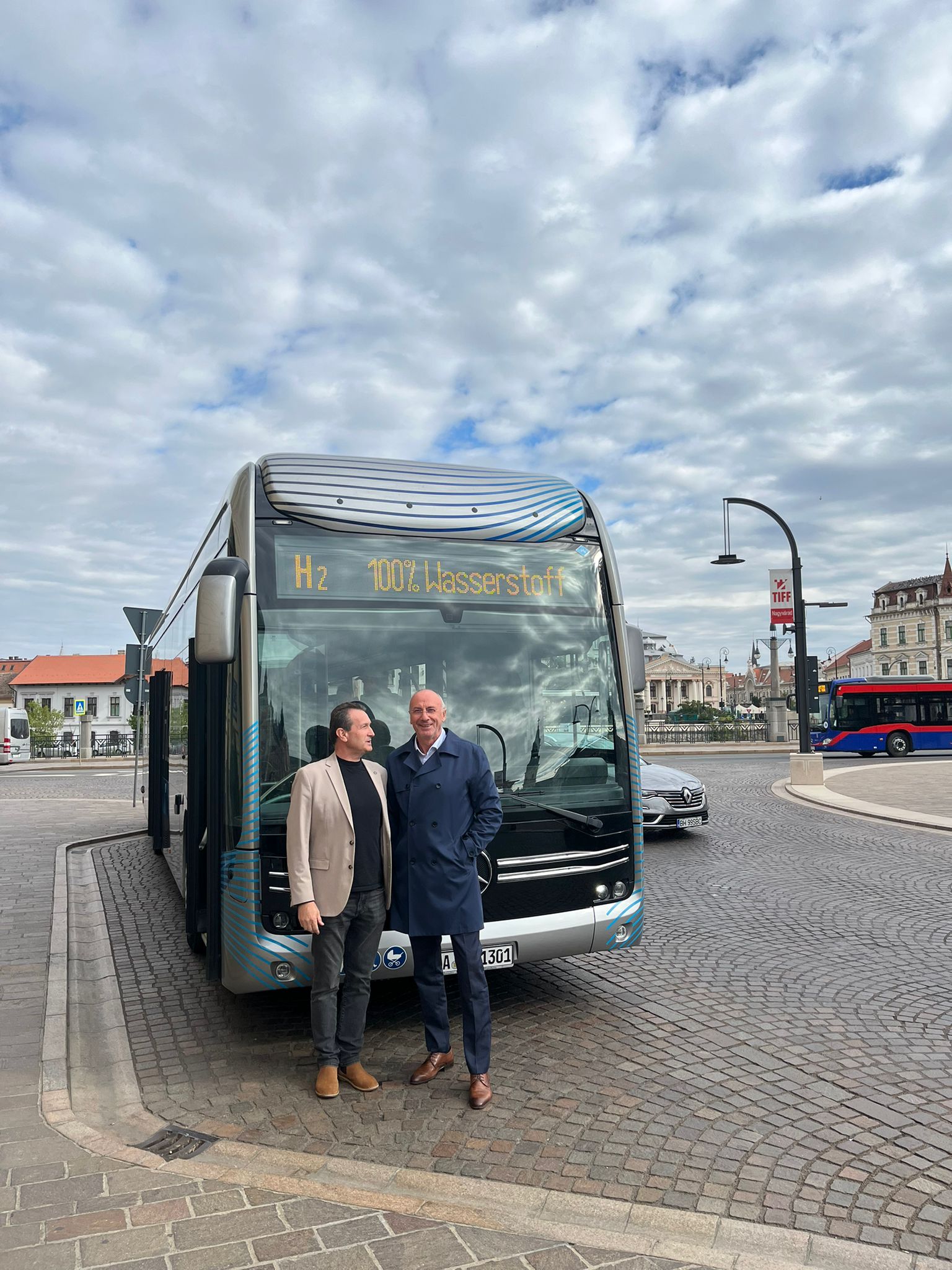 Mercedes-Benz eCitaro Fuel Cell în Oradea 02.10.2025; Foto: Daimler ...
