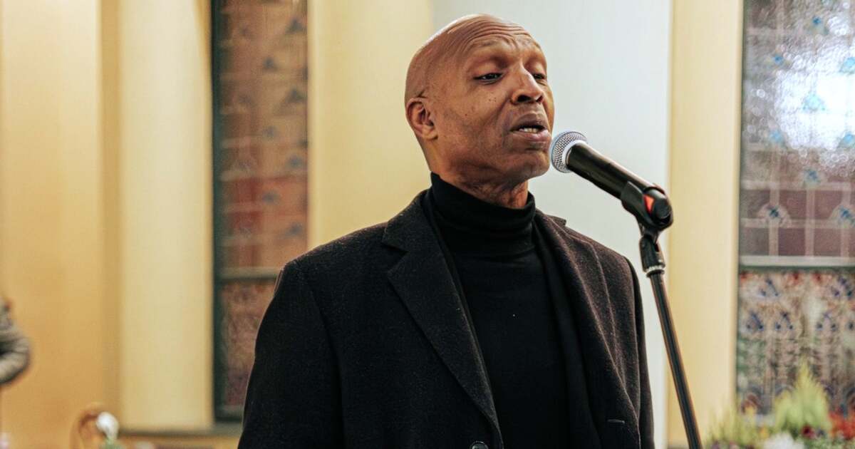 Concert de gospel cu Dean Bowman & band, la Târgul de Crăciun Oradea ...