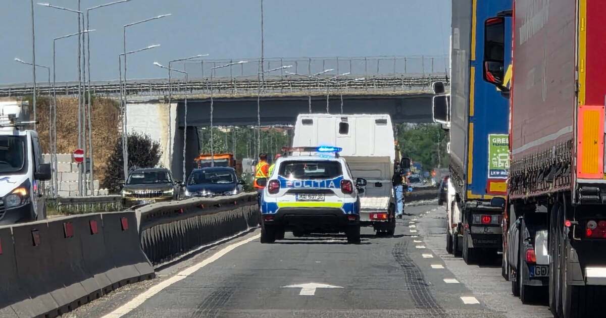 Accident pe Centura Oradea: trei autoturisme implicate, un adult și un ...