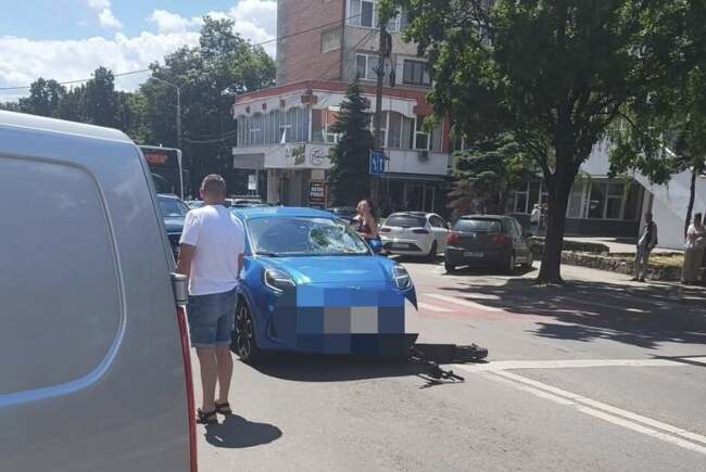 Accident pe strada Transilvaniei din Oradea: un tânăr aflat pe ...