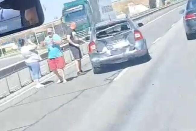Accident pe Centura Oradea: trei autoturisme implicate, un adult și un ...
